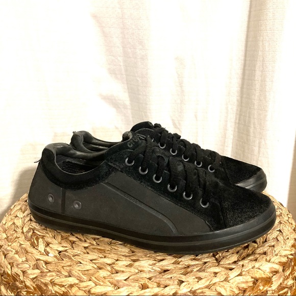 CROCS | Shoes | Crocs Black Suede Runner Lace Up Mens 9 | Poshmark
